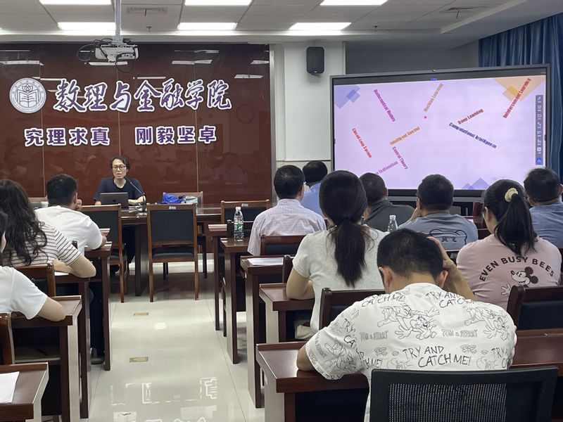 英国伦敦国王学院H. K. Lam教授应邀为我校数理与金融学院师生作学术报告